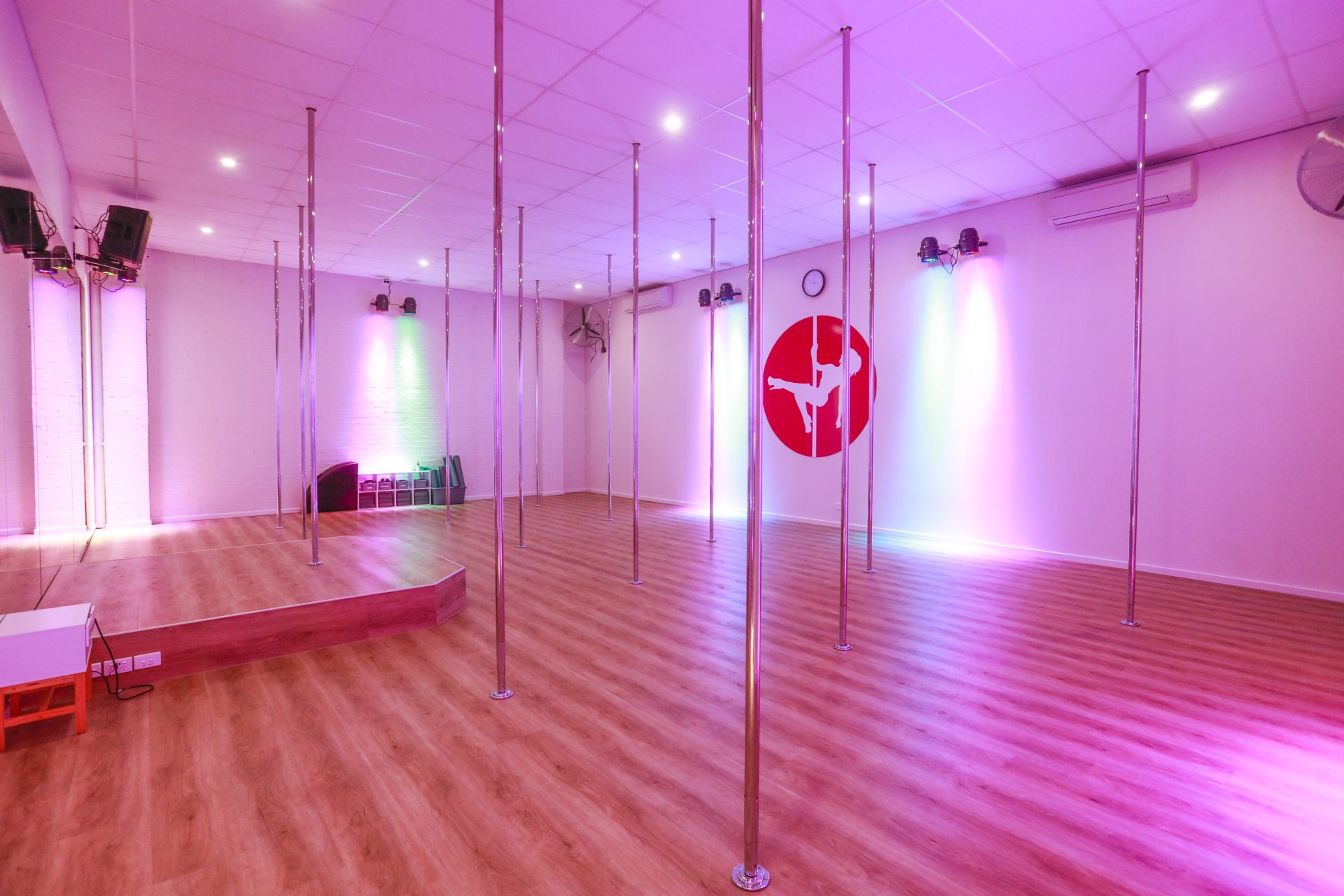 Pole Dancing | Melbourne | Pole and Aerial Divas